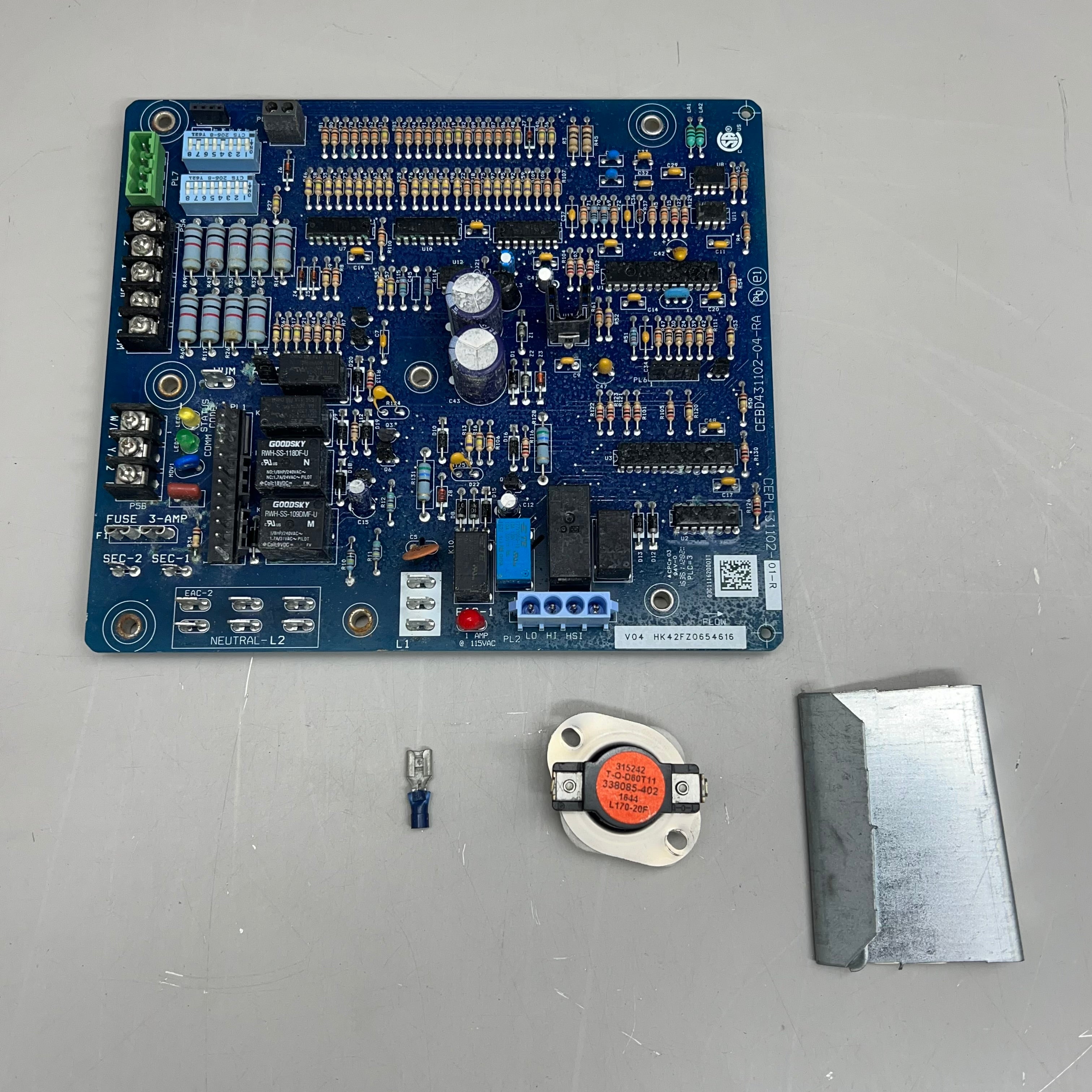 CARRIER Control Board For HVAC Systems As-is Slightly Used (see images ...