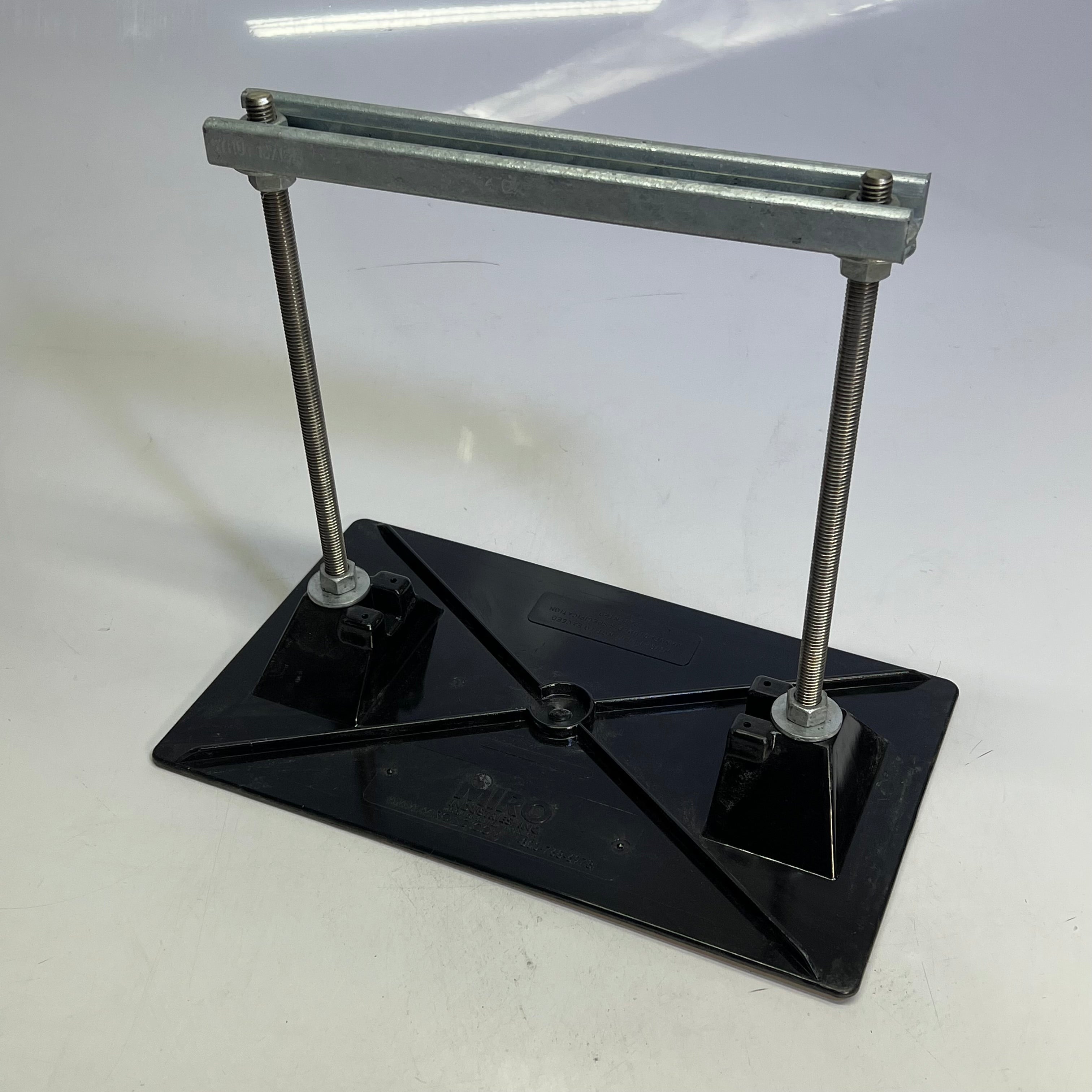 MIRO 12 Base Strut 12 Strut Rooftop Pipe Support 9"x15 1/4" Black 12-B ...