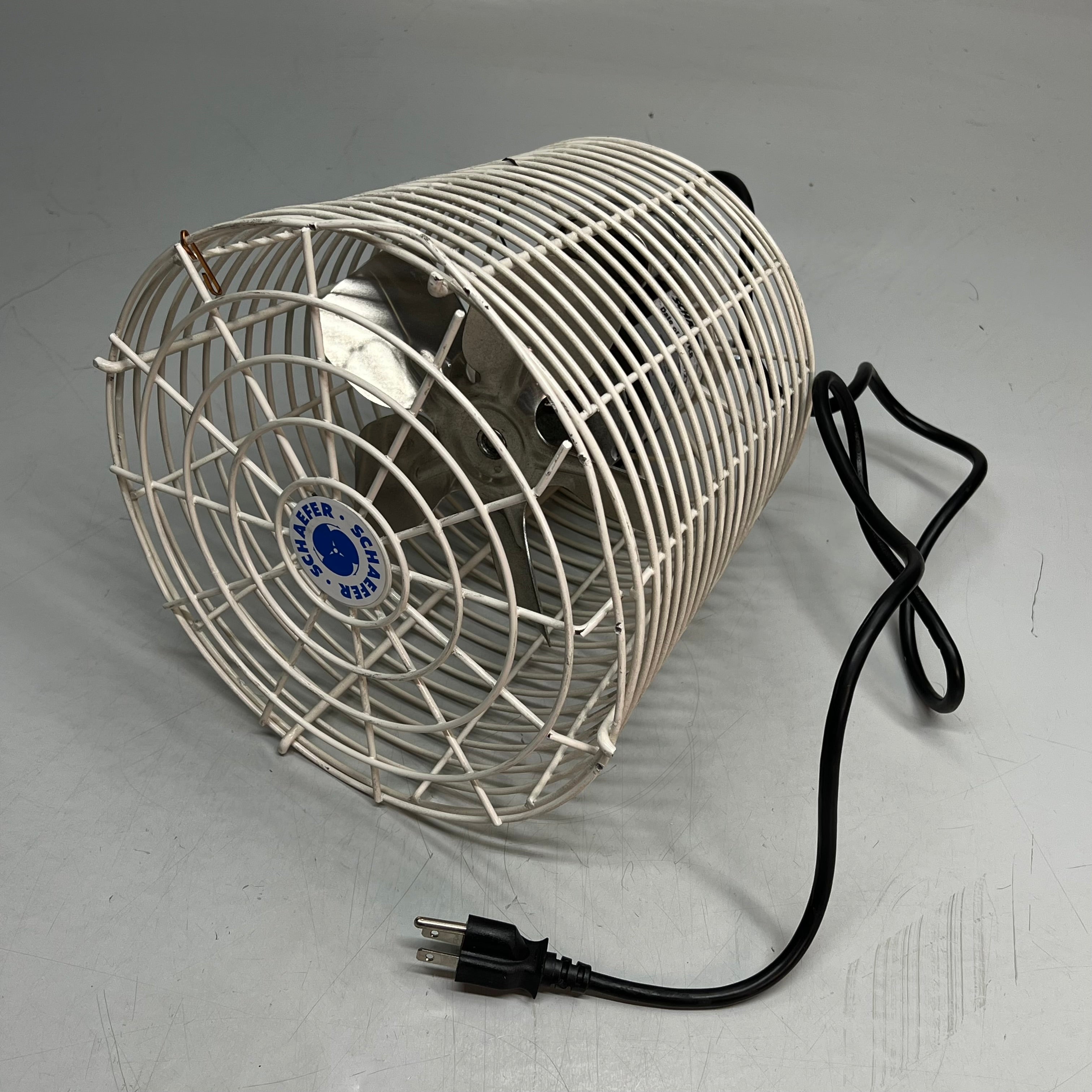 SCHAEFER Versa-Kool Circulation Fan W/ Tapered Guards Cord & Mount 8 ...