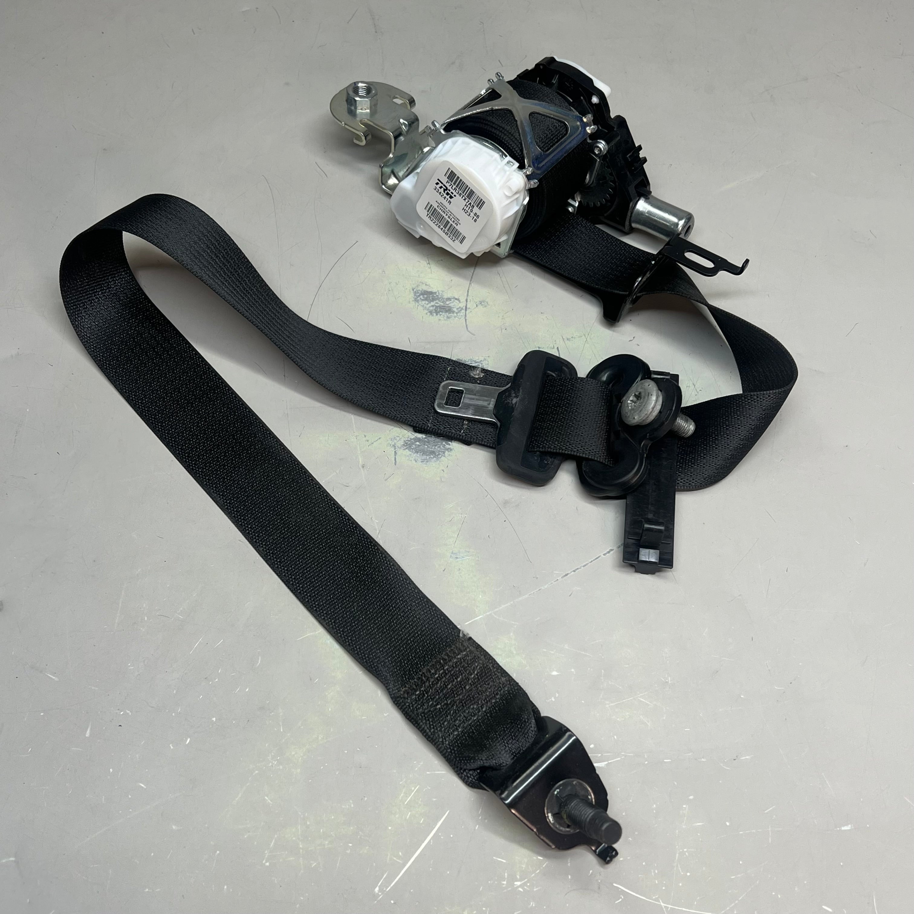 MOPAR Front Outer Seatbelt R Side For 2016-2025 Ram 7LR38TX7AB (Used ...