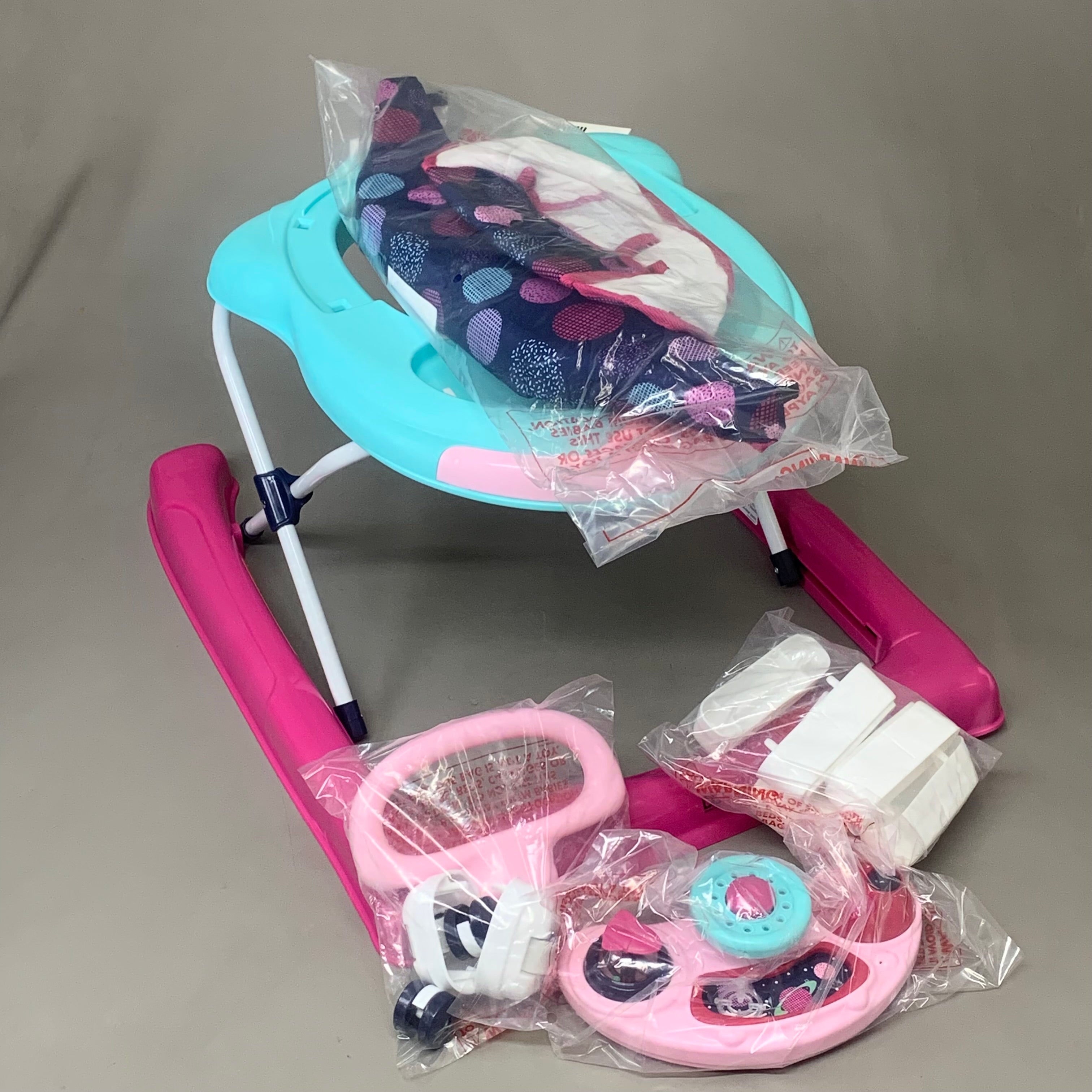 DELTA CHILDREN First Exploration 2-in-1 Activity Walker 25"x22"x23" 32 ...