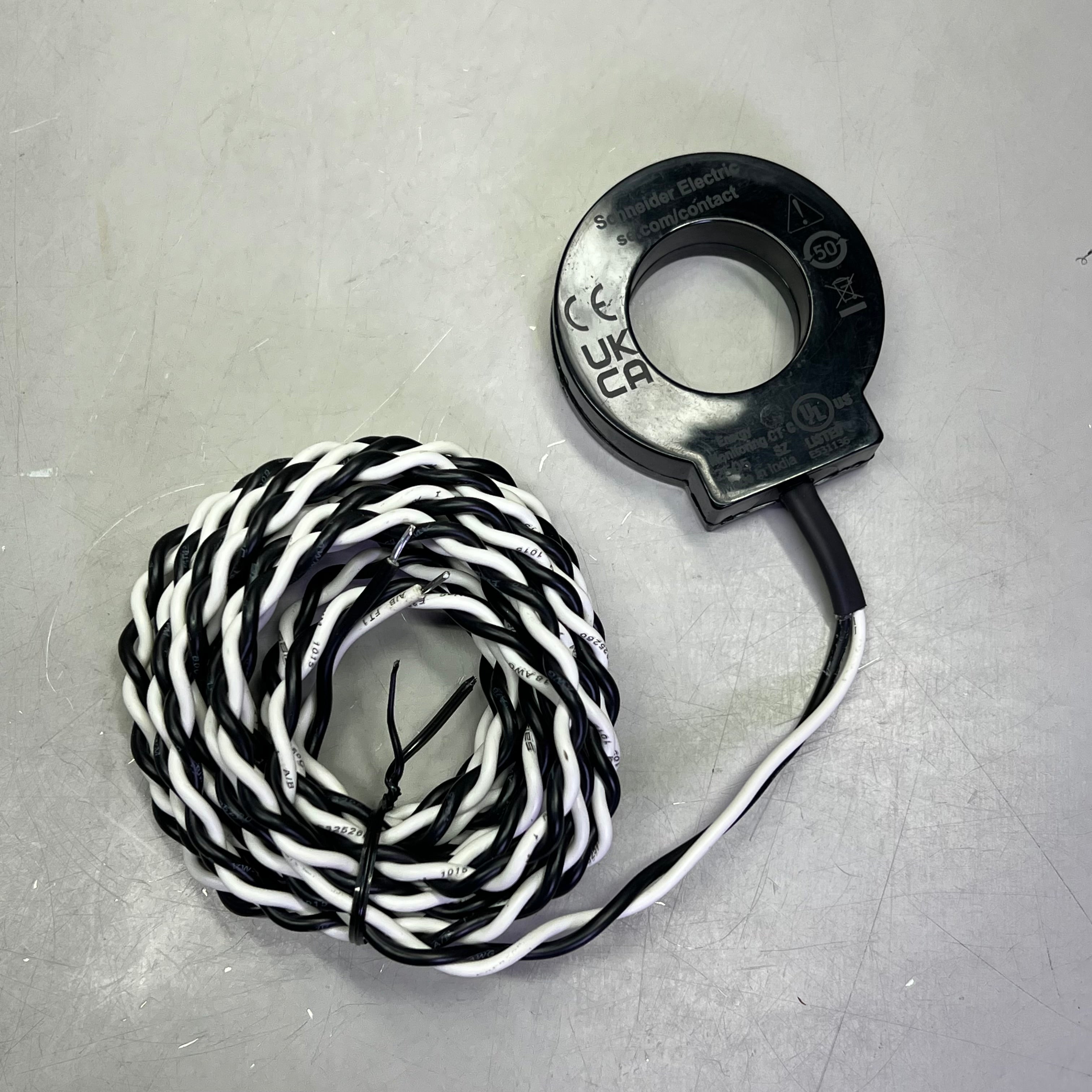 SCHNEIDER ELECTRIC Solid Core Current Transformer 250A 600 V METSEHDPM ...